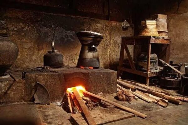 Ini Dia 13 Alat Masak Tradisional dan Fungsinya yang Wajib Anda Ketahui